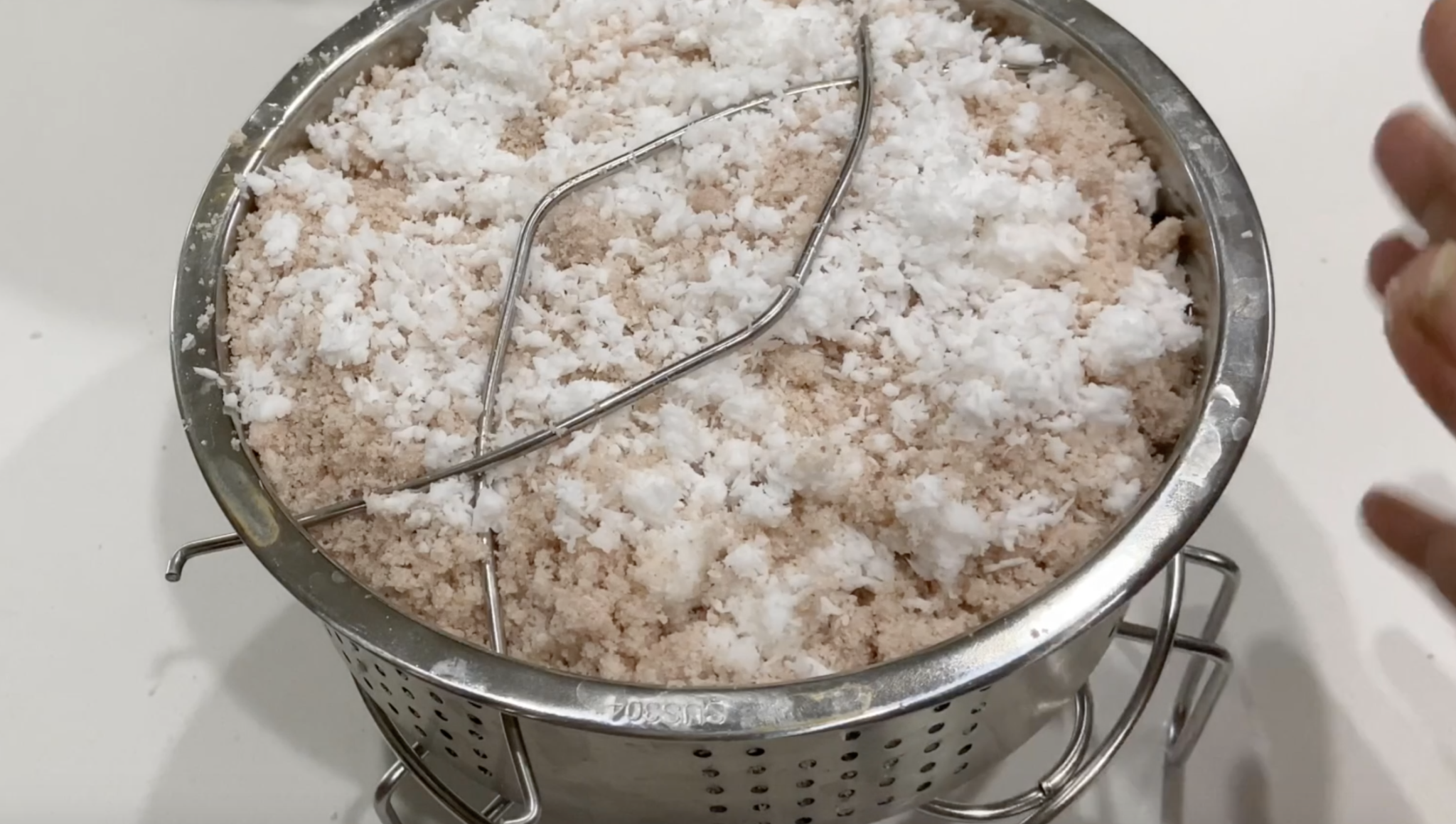 Instant Pot Puttu Recipe with Video - Kothiyavunu.com